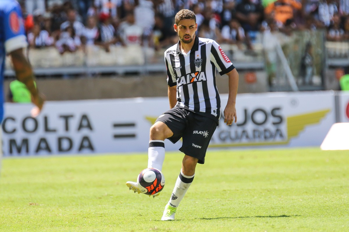 Imprensa italiana noticia interesse de Genoa em Gabriel, mas oferta é ...