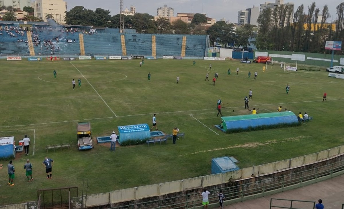 Lúcio Vaz cita boa partida do Nacional de Uberaba, mas lamenta falta de ...