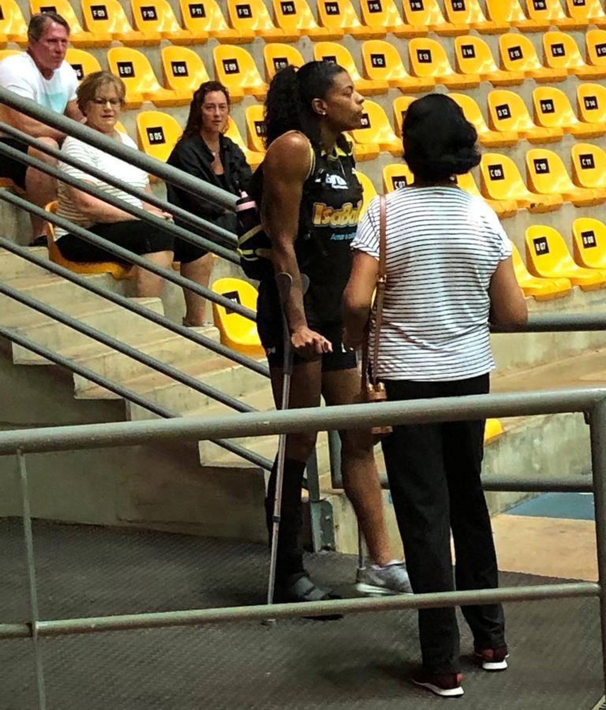 A um dia da final, Garay vai ao treino de muletas, mas Praia avisa: vai ...