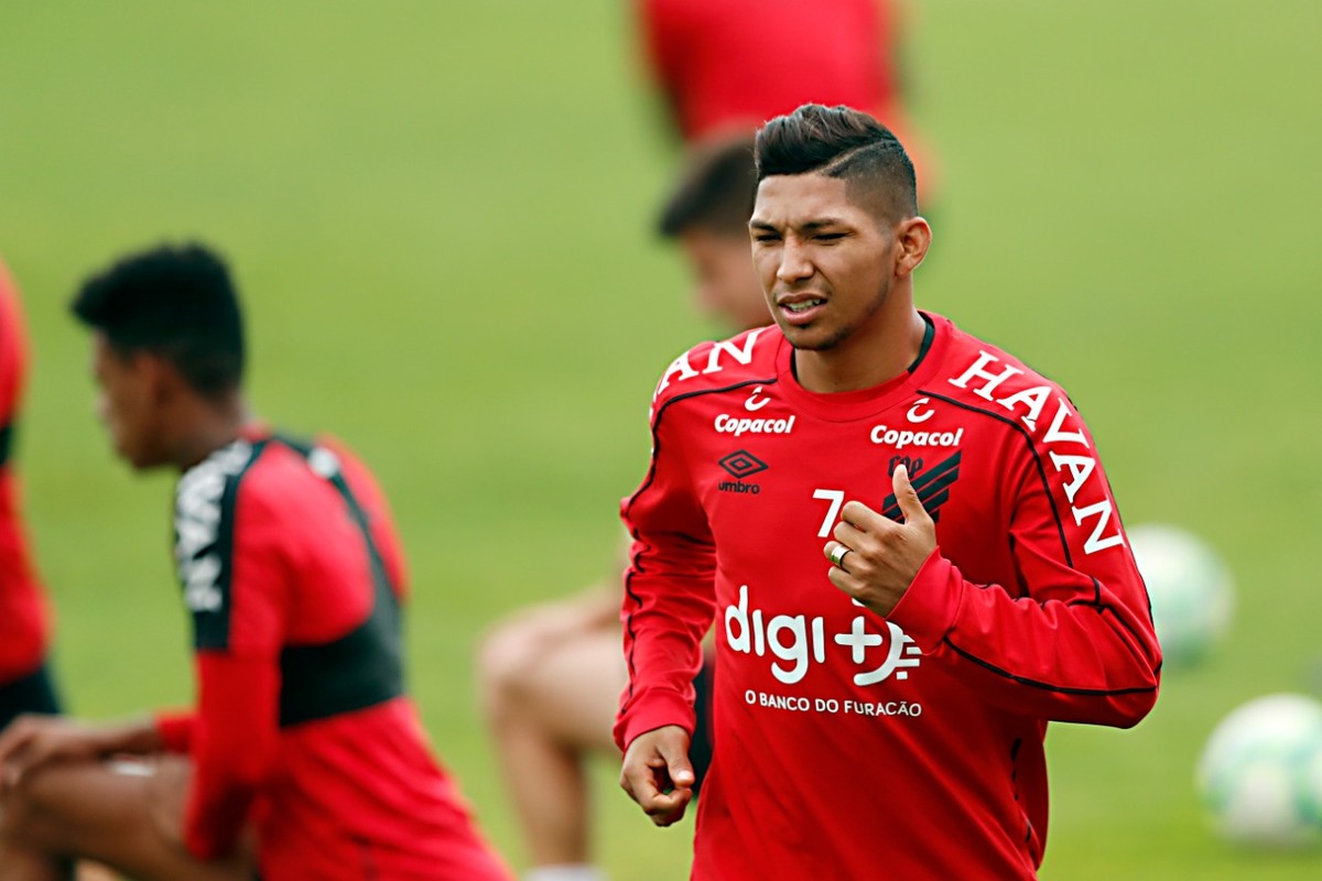 Disputado por Corinthians e Palmeiras, Rony passa a treinar com time B ...