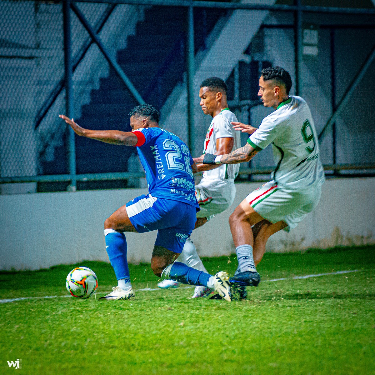 Técnico do Vitória-ES exalta espírito da equipe em início positivo pela ...