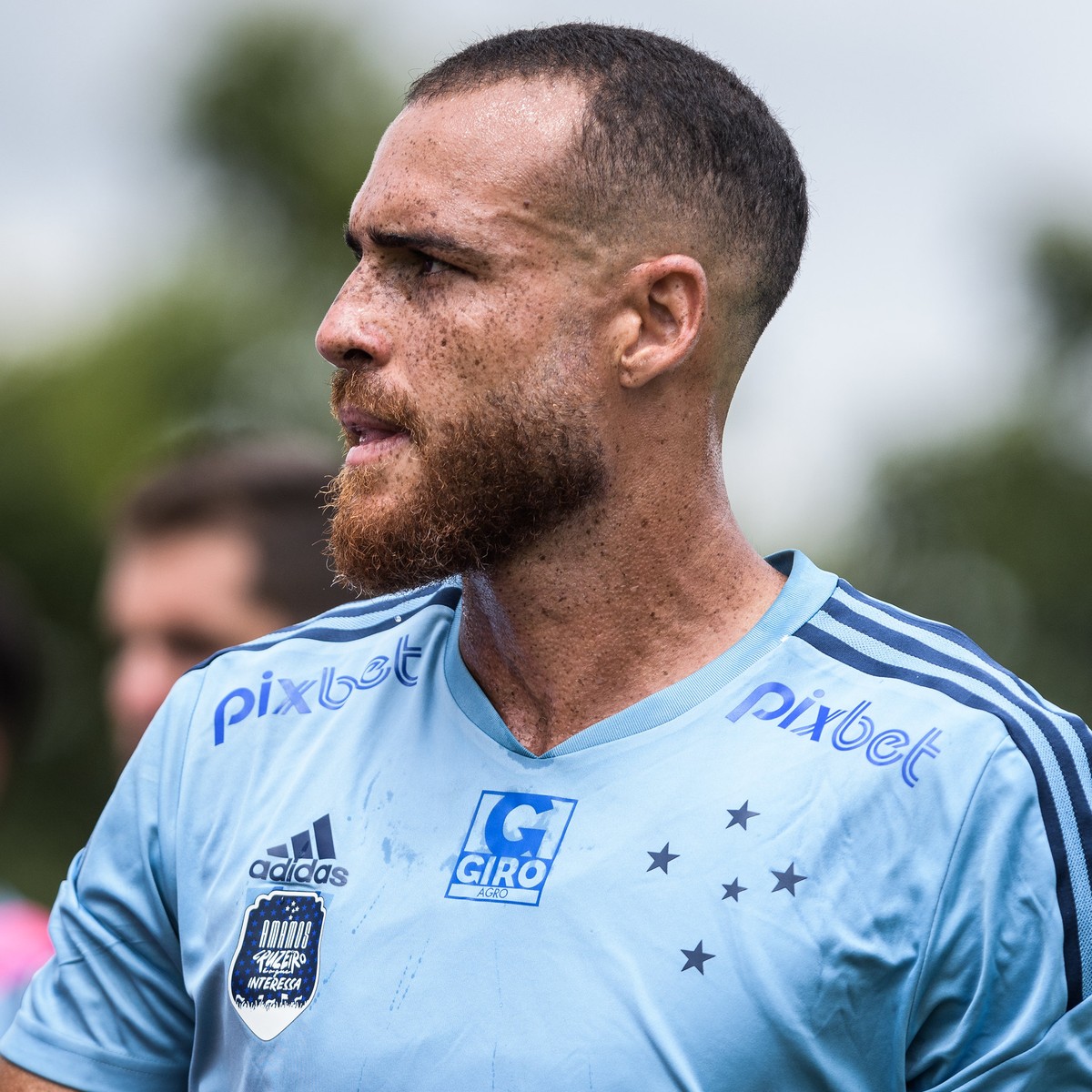 Após rescisão com Cruzeiro, Pedro Castro e Juan Christian acertam com ...
