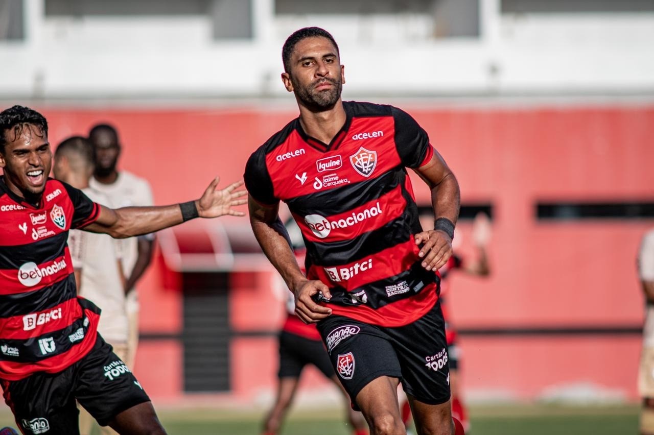 Artilheiro dos gols decisivos, Tréllez volta a falar na marca de ...