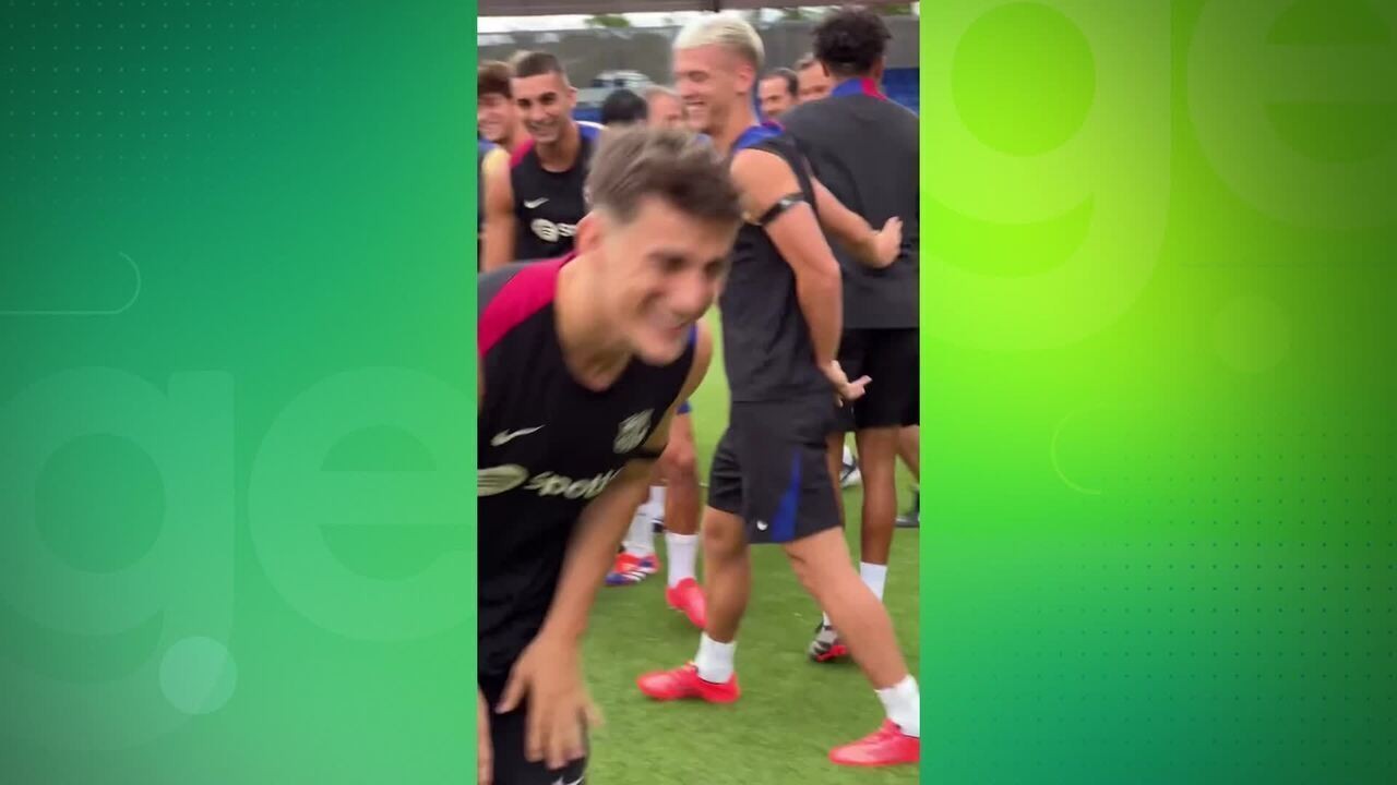 Gavi volta a treinar com grupo do Barcelona, quase um ano após lesão | Ge