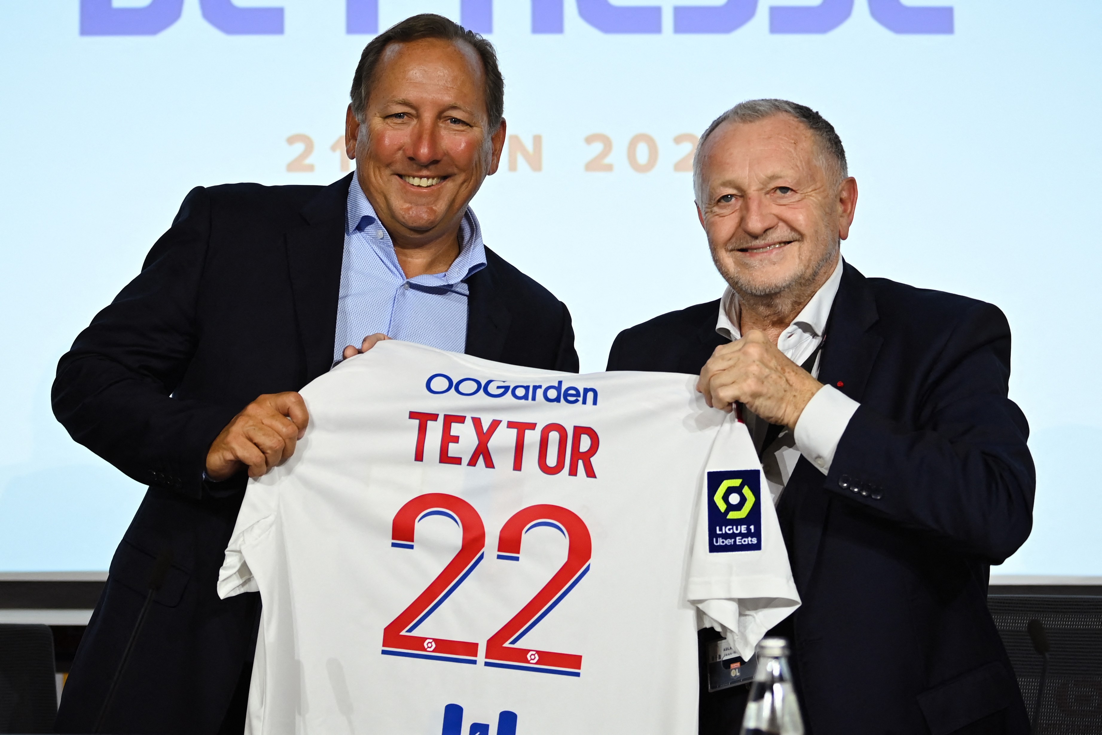 Textor afirma ter resolvido pendências para compra do Lyon | futebol ...