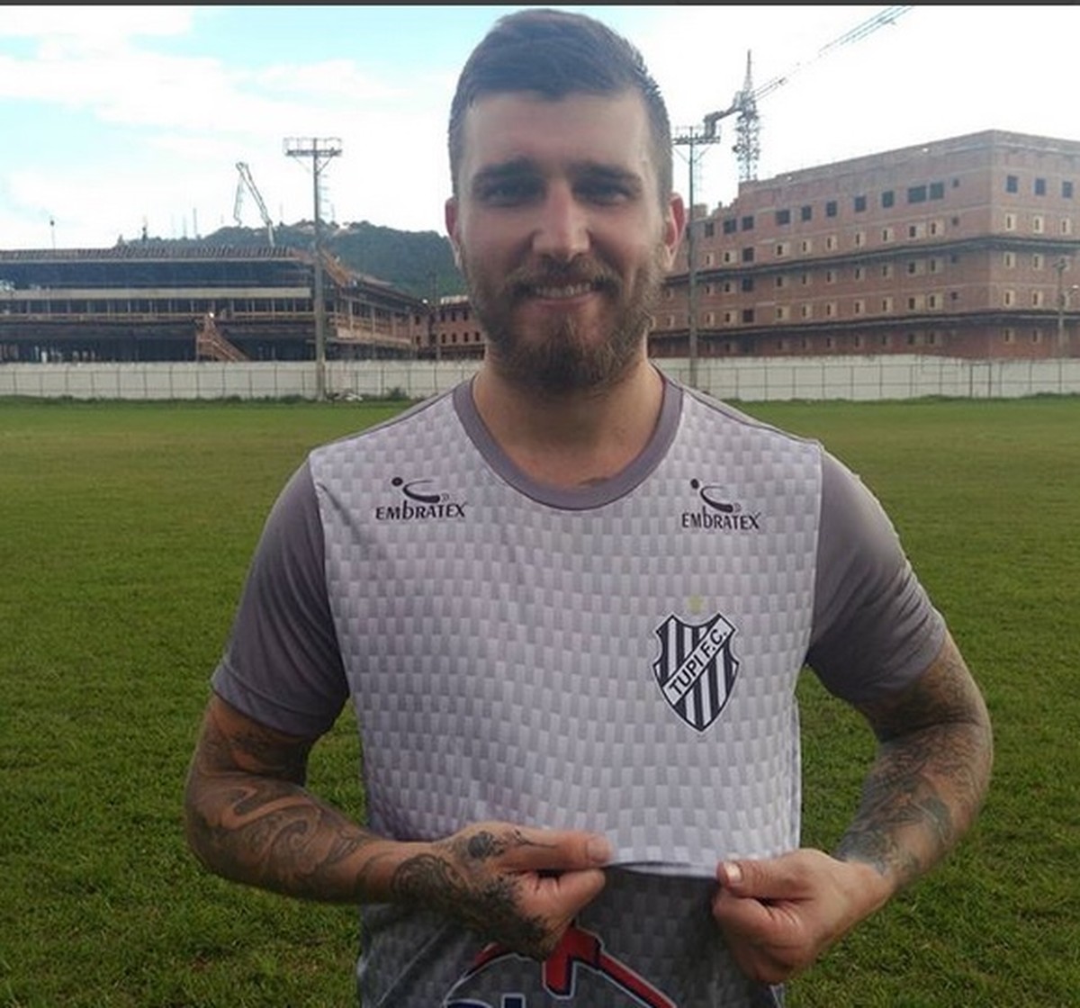 Com aval de Sidimar, Aislan busca recomeço e diz ter "lenha pra queimar ...