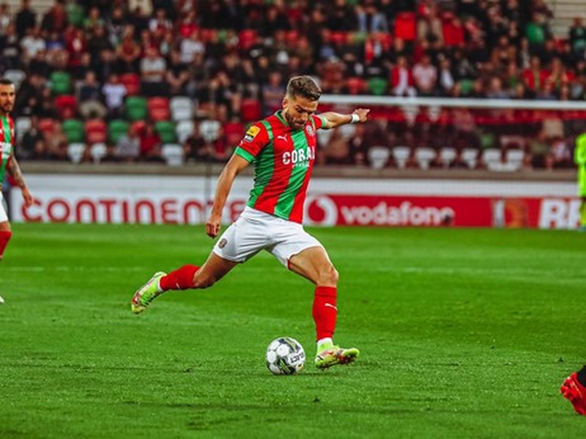 Em fase artilheira em Portugal, lateral Claudio Winck comemora: "Muito ...