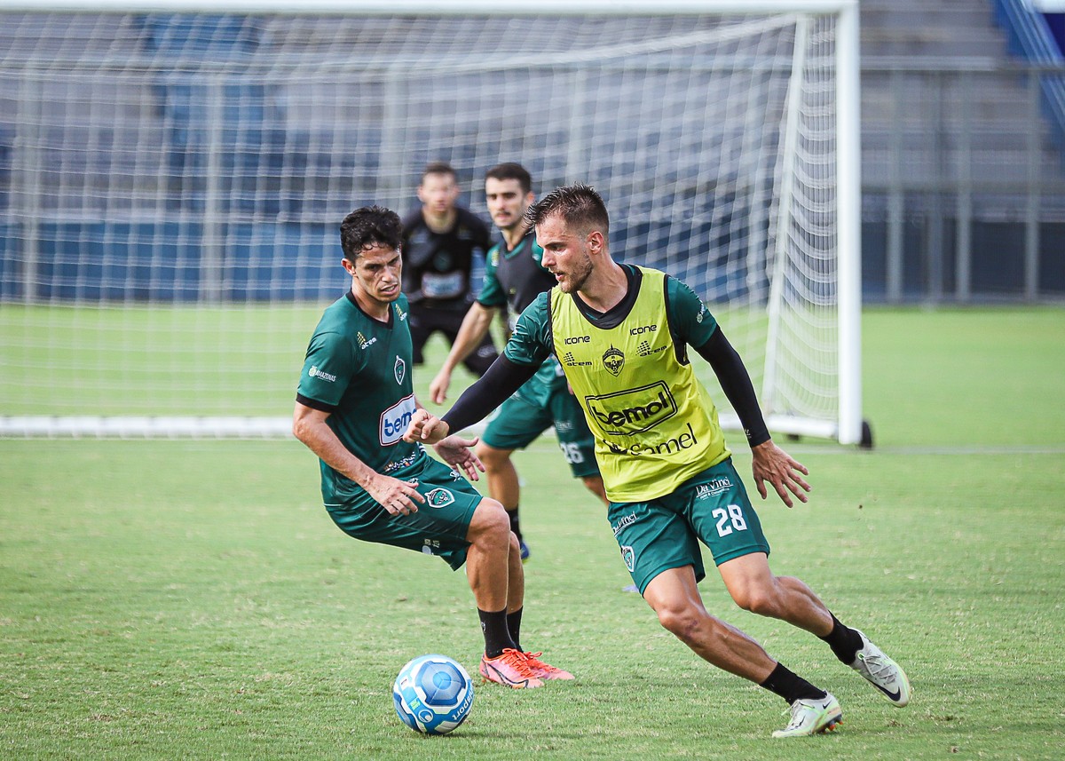 Manaus rescinde com Gabriel Tonini; Silvano tem vínculo encerrado ...