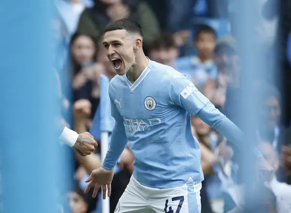 Phil Foden, do Manchester City, é eleito o craque da Premier League | Ge