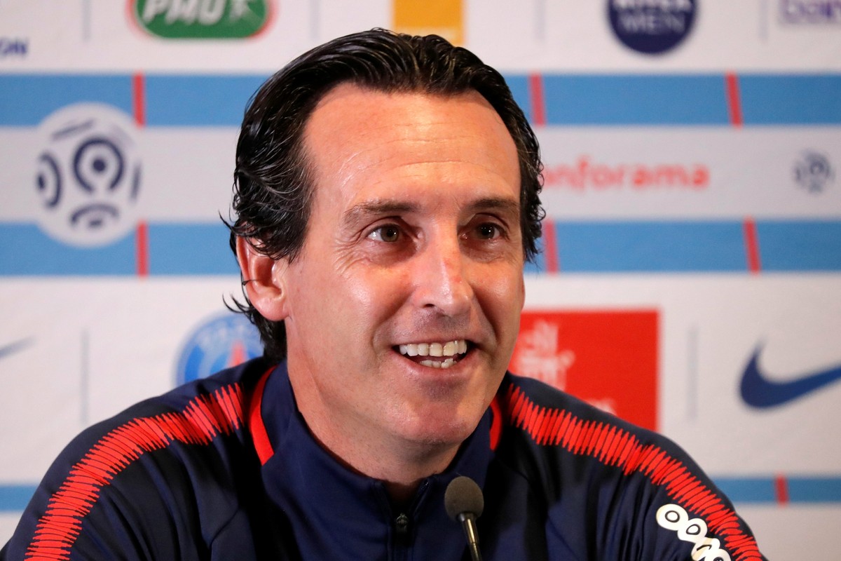 Emery diz que é um privilégio ter Neymar e Mbappé, mas prefere ter ...