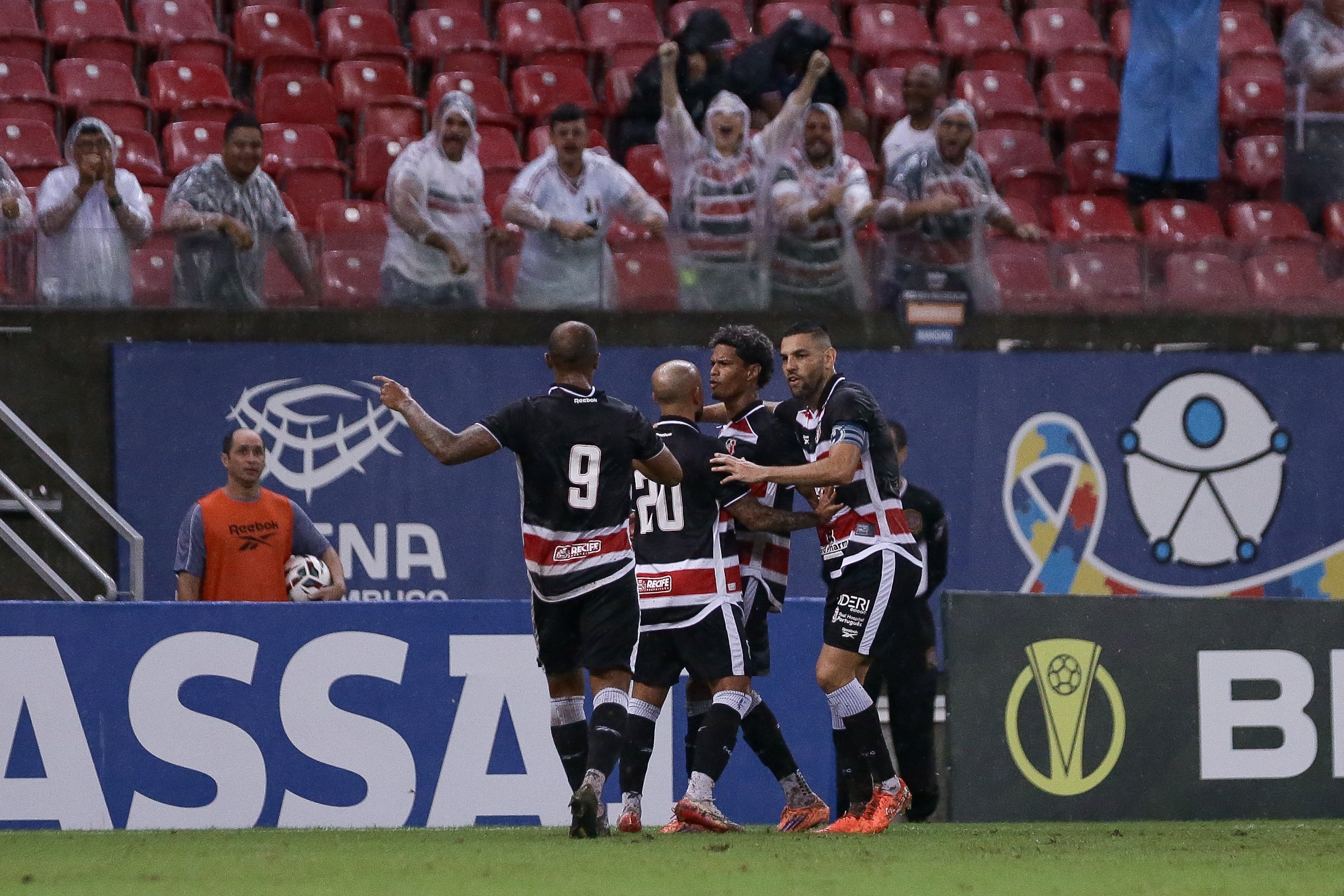 Análise: Santa Cruz supera adversidades e cumpre primeira missão | Ge