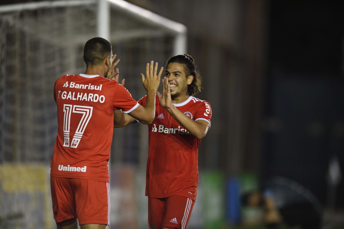 Nonato marca dois gols pela 1ª vez no Inter e ganha pontos para retomar ...