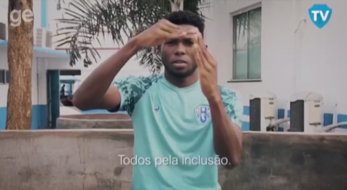 Papão convoca torcida em Libras, e lateral promete comemoração à lá ...