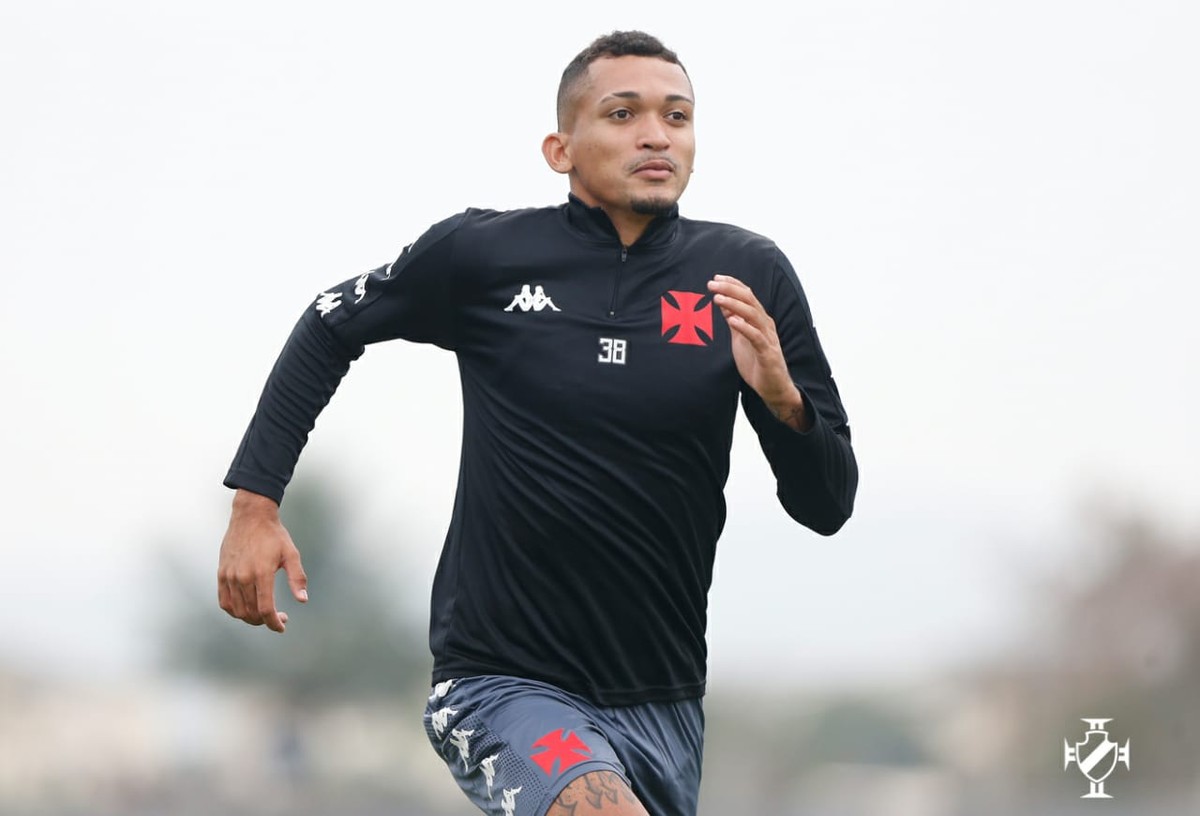 Após passagem curta e apenas oito jogos, Walber se despede do Vasco ...