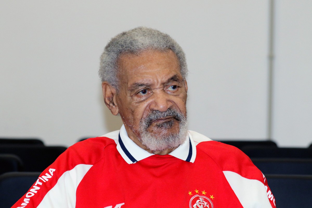 Morre ex-zagueiro Florindo, ídolo do Inter na década de 50, vítima de ...