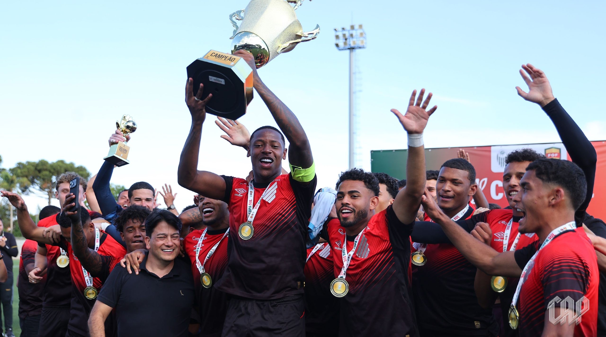 Time-base do Athletico no Paranaense chega em alta após dois títulos | Ge