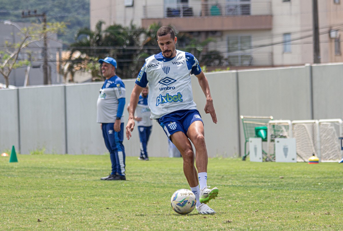 Mário Sérgio vê momento de solidez no Avaí e “questão de tempo” até ...