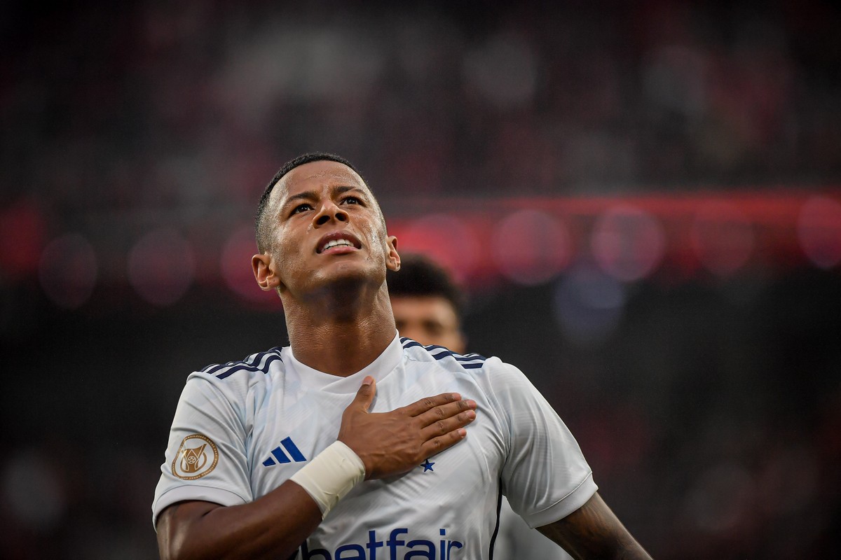 Iluminado em estreias, Arthur Gomes mostra cartão de visita no Cruzeiro | futebol | ge
