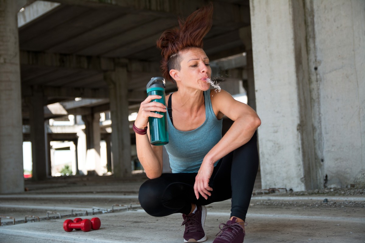 Bochechar carboidrato sem ingerir melhora desempenho físico | treinos | ge