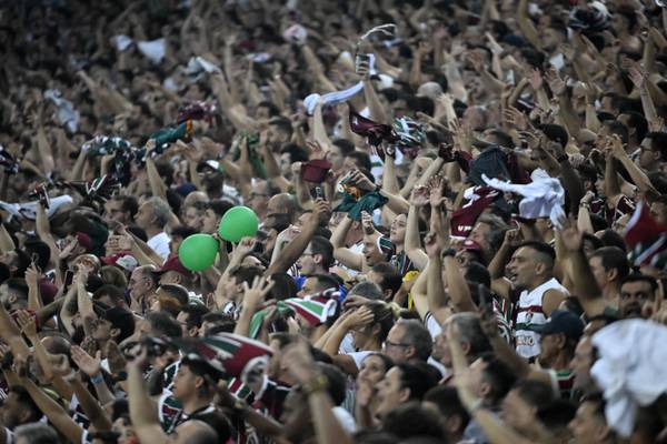 Cronologia de um "até já": como a torcida do Fluminense levou o time ...