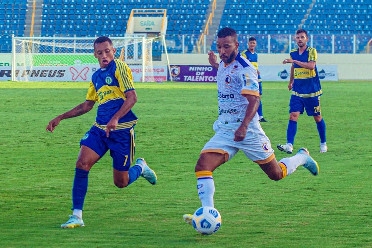 Lateral do Falcon lamenta empate na estreia e projeta confronto difícil ...