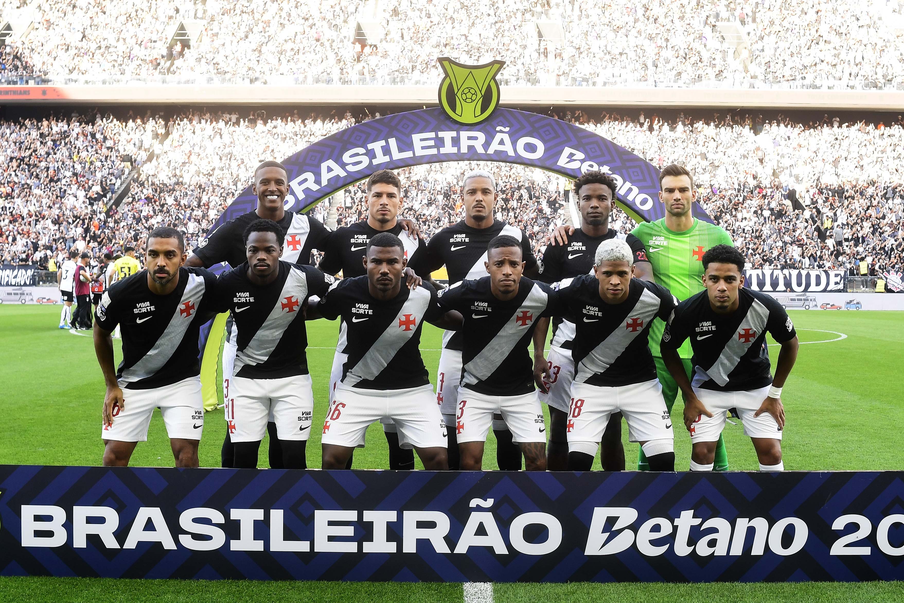 Torcida do Vasco discorda de reservas na Sula e quer mudanças no time | Ge