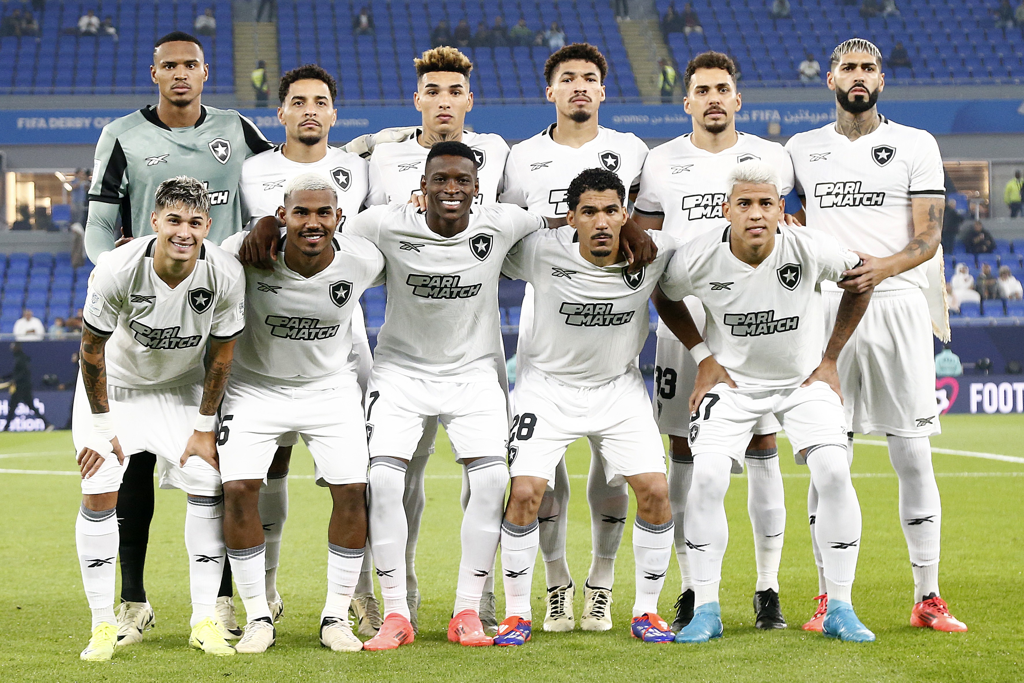 Saída de treinador e 11 jogadores: entenda a reformulação do elenco ...