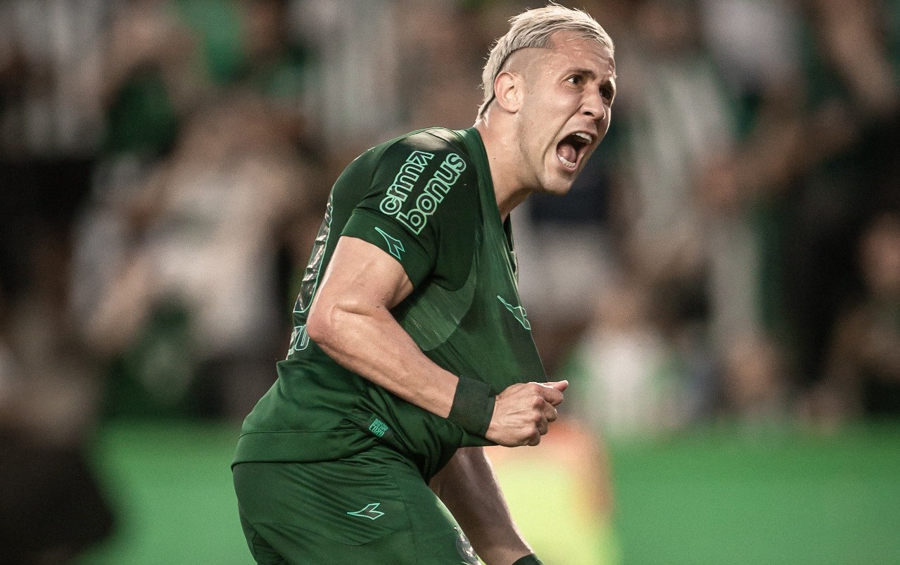 Athletico negocia com Matheus Frizzo, ex-camisa 10 do Coritiba | Ge