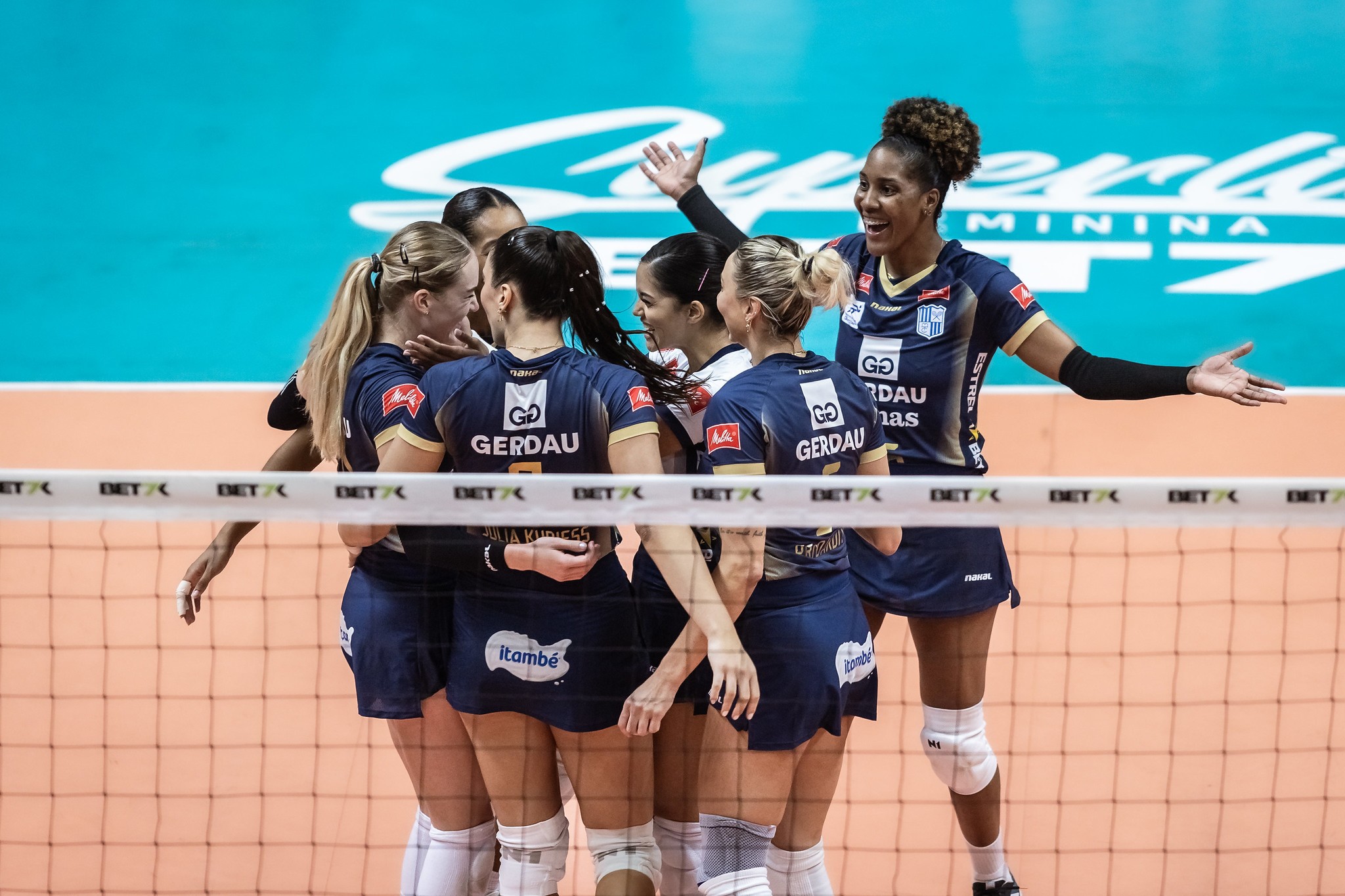 Minas vence Brasília em casa e mantém 100% na Superliga Feminina ...