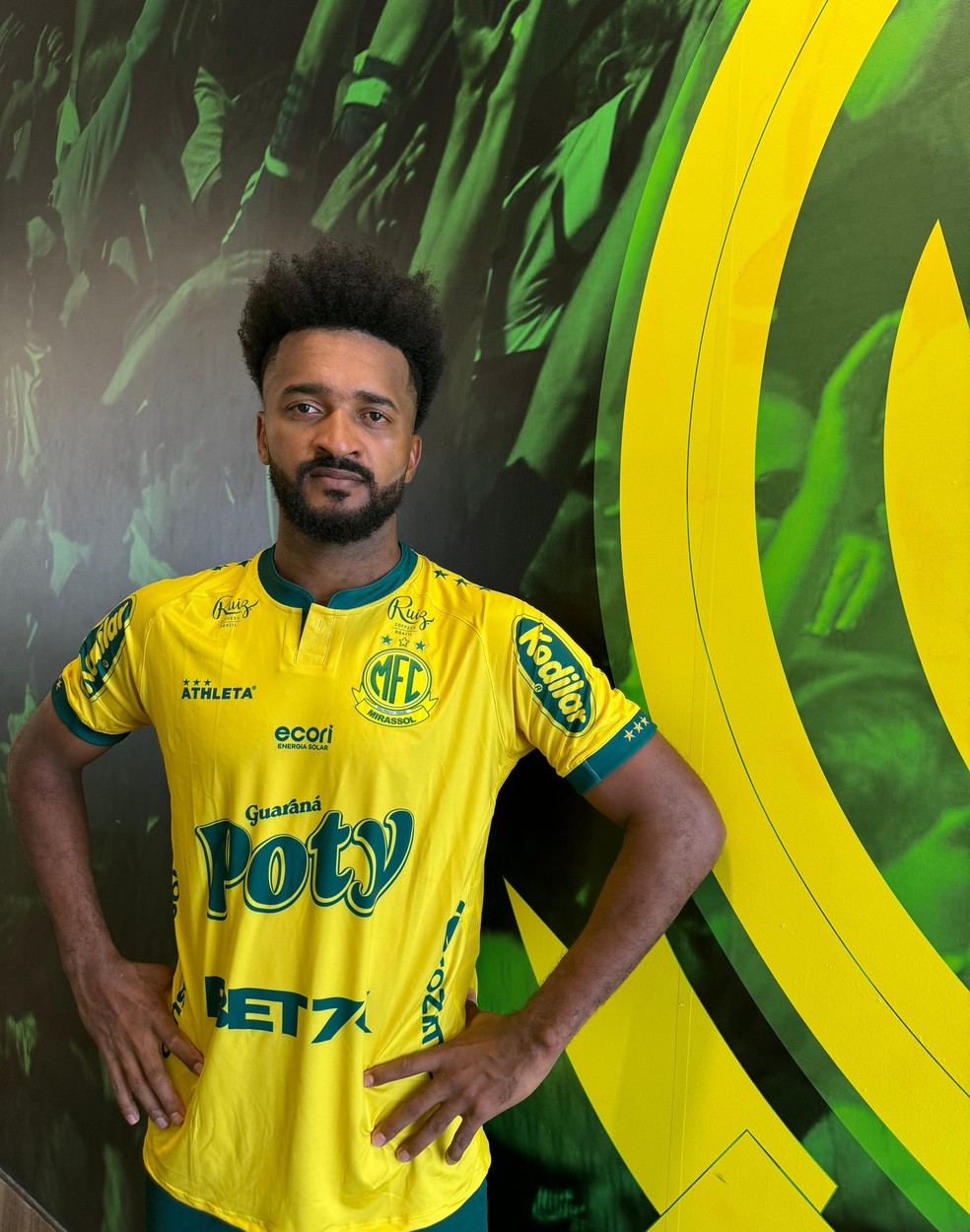 arthur lateral esquerdo