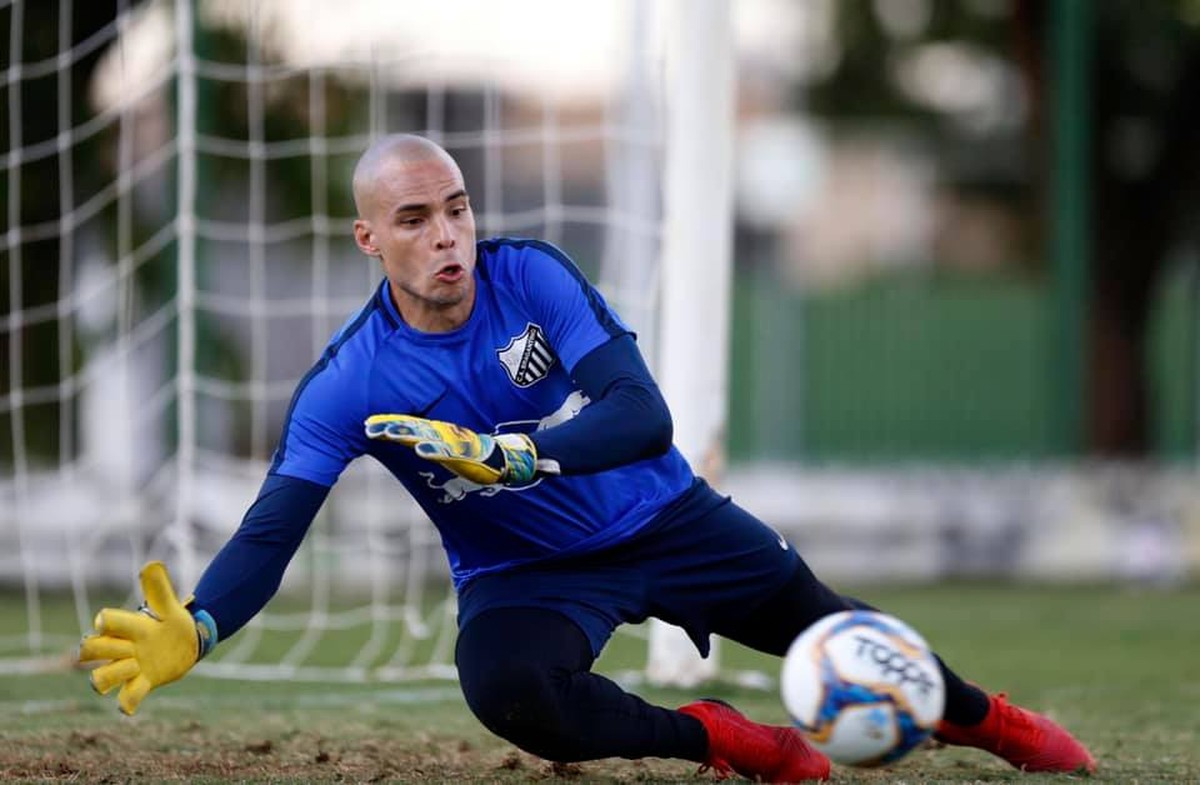 Prestes a levantar taça da Série B, Júlio César diz que se atualizou ...