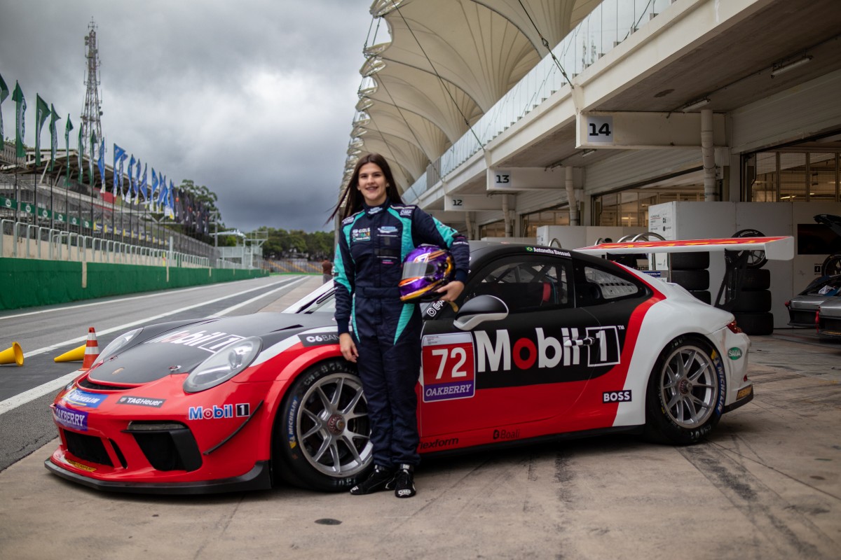 Com Antonella Bassani, Porsche Cup estreia academia de pilotos | voando baixo | ge