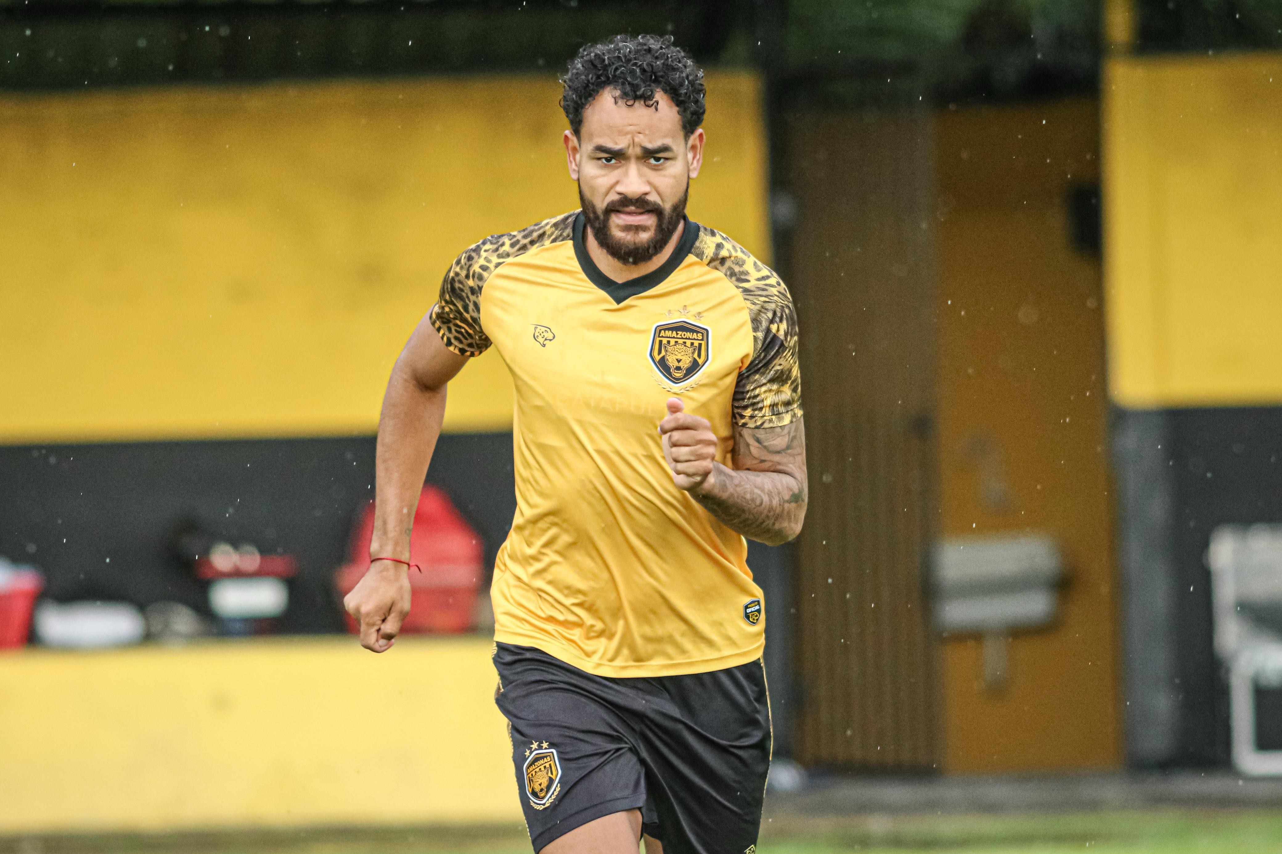 Jackson sobre duelo com o Atlético-GO": "Temos tratado esse jogo de ...