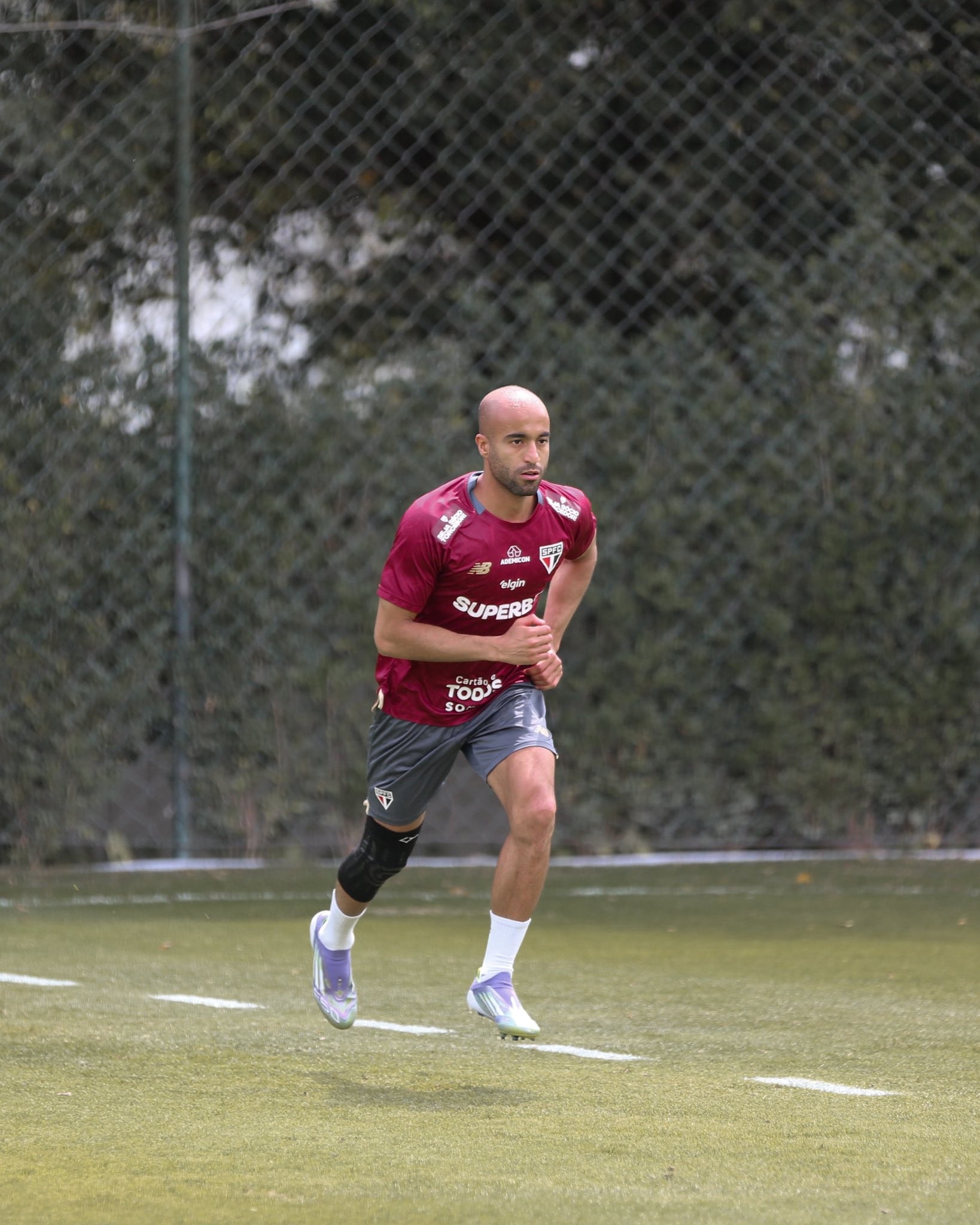 São Paulo pode ter retorno de Lucas Moura em jogo decisivo contra LDU ...