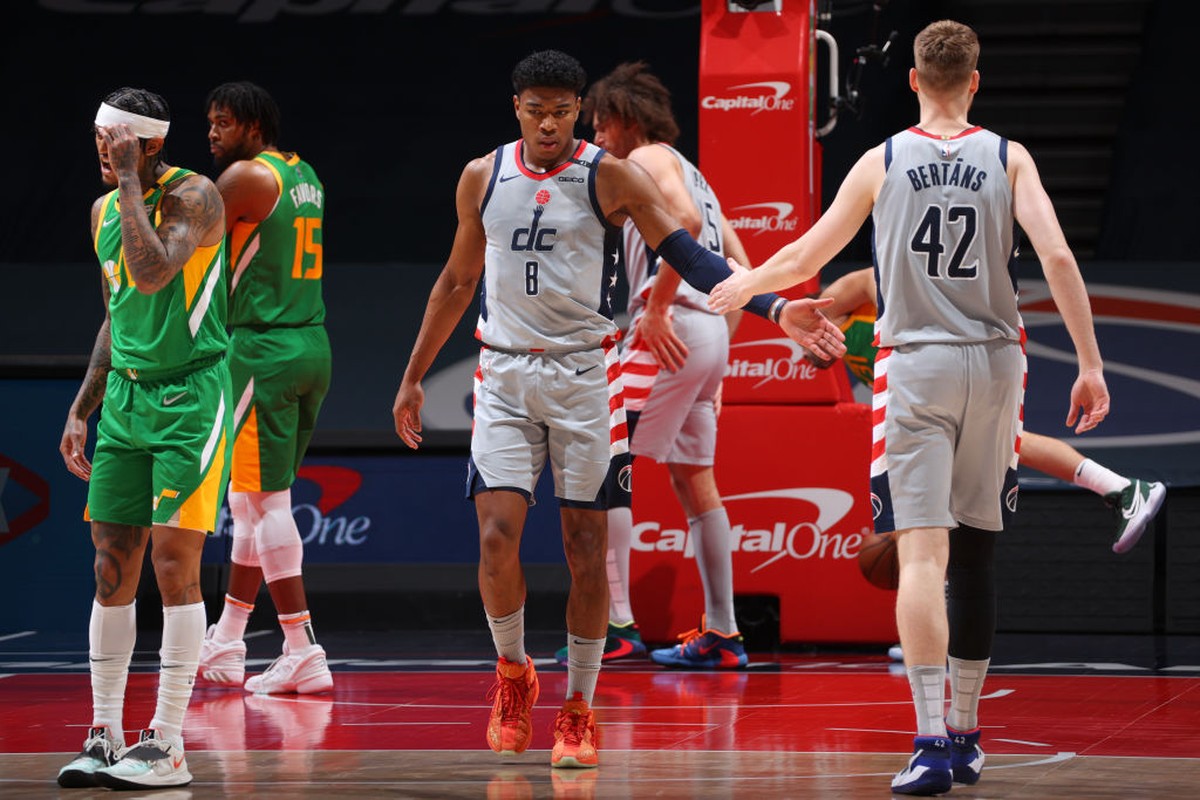 Westbrook lidera os Wizards na vitória sobre o líder Jazz após cinco ...