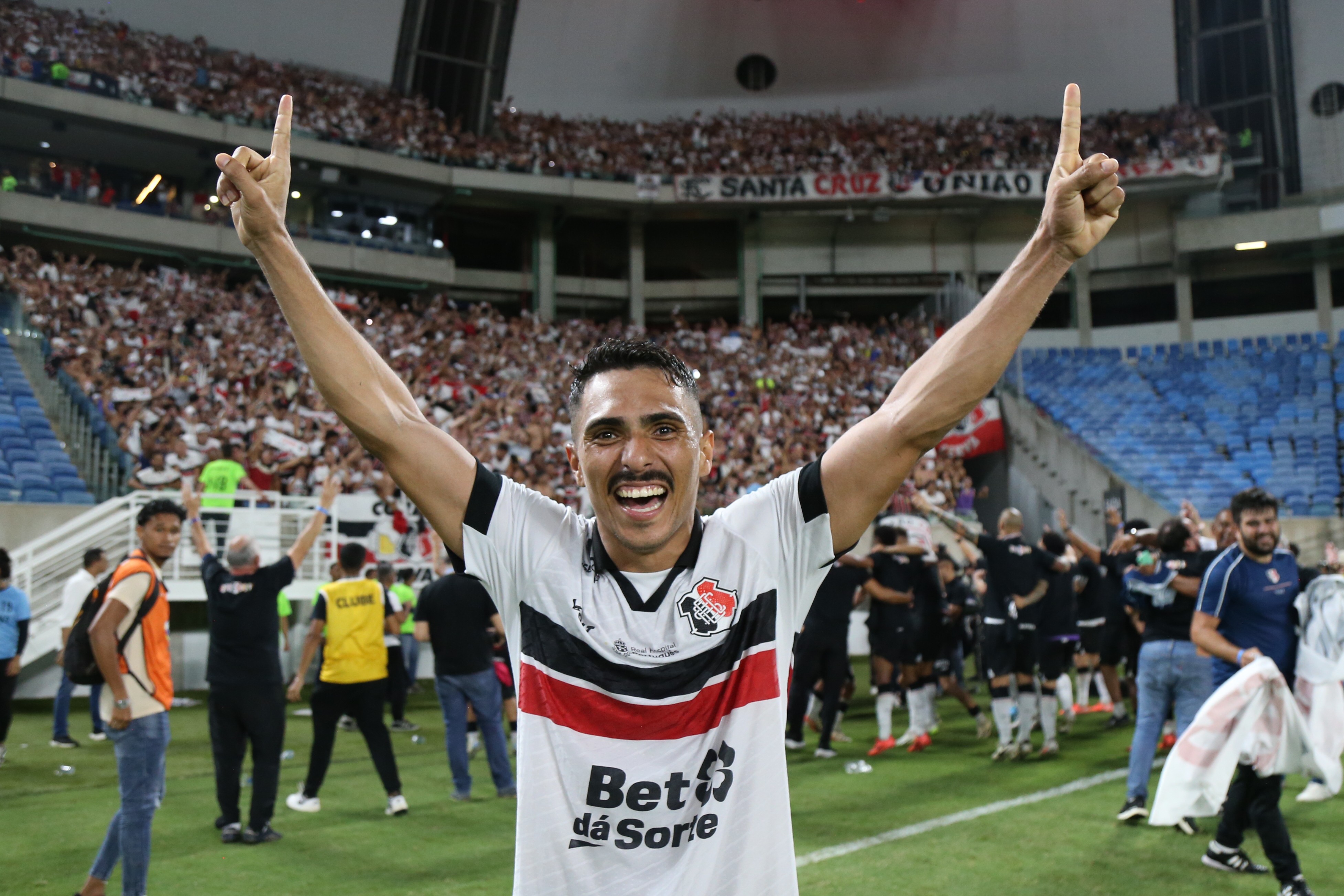 Willian Júnior qualifica jogo aéreo do Santa Cruz para se tornar decisivo no mata-mata da Série ...