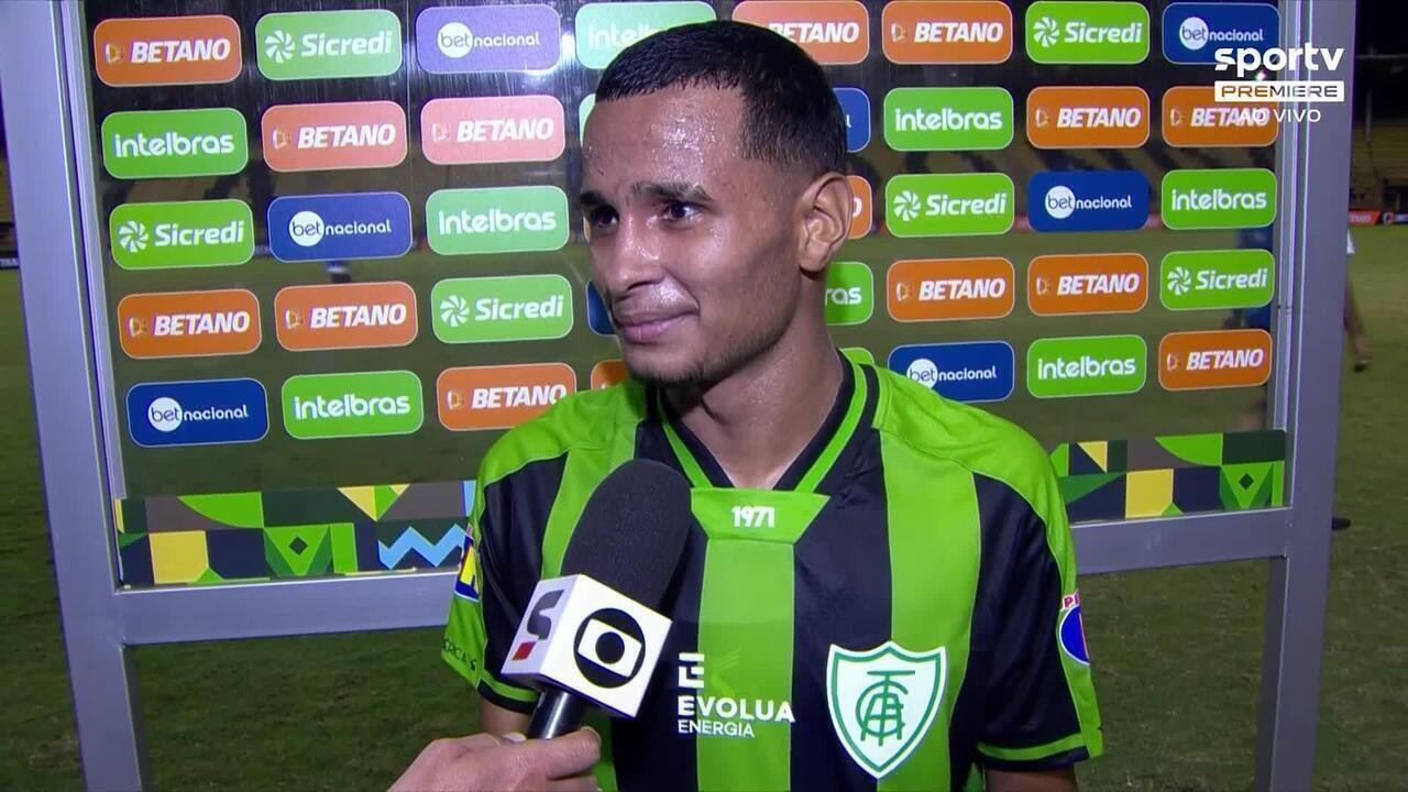 Adyson, do América-MG, dedica primeiro gol a avô e relembra: "Me levava ...