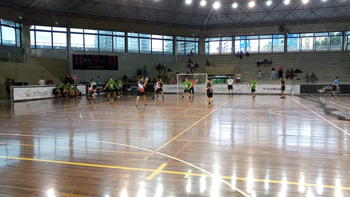 Em confronto cubatense, COC supera o Sesi pela 18ª Copa TV Tribuna de ...