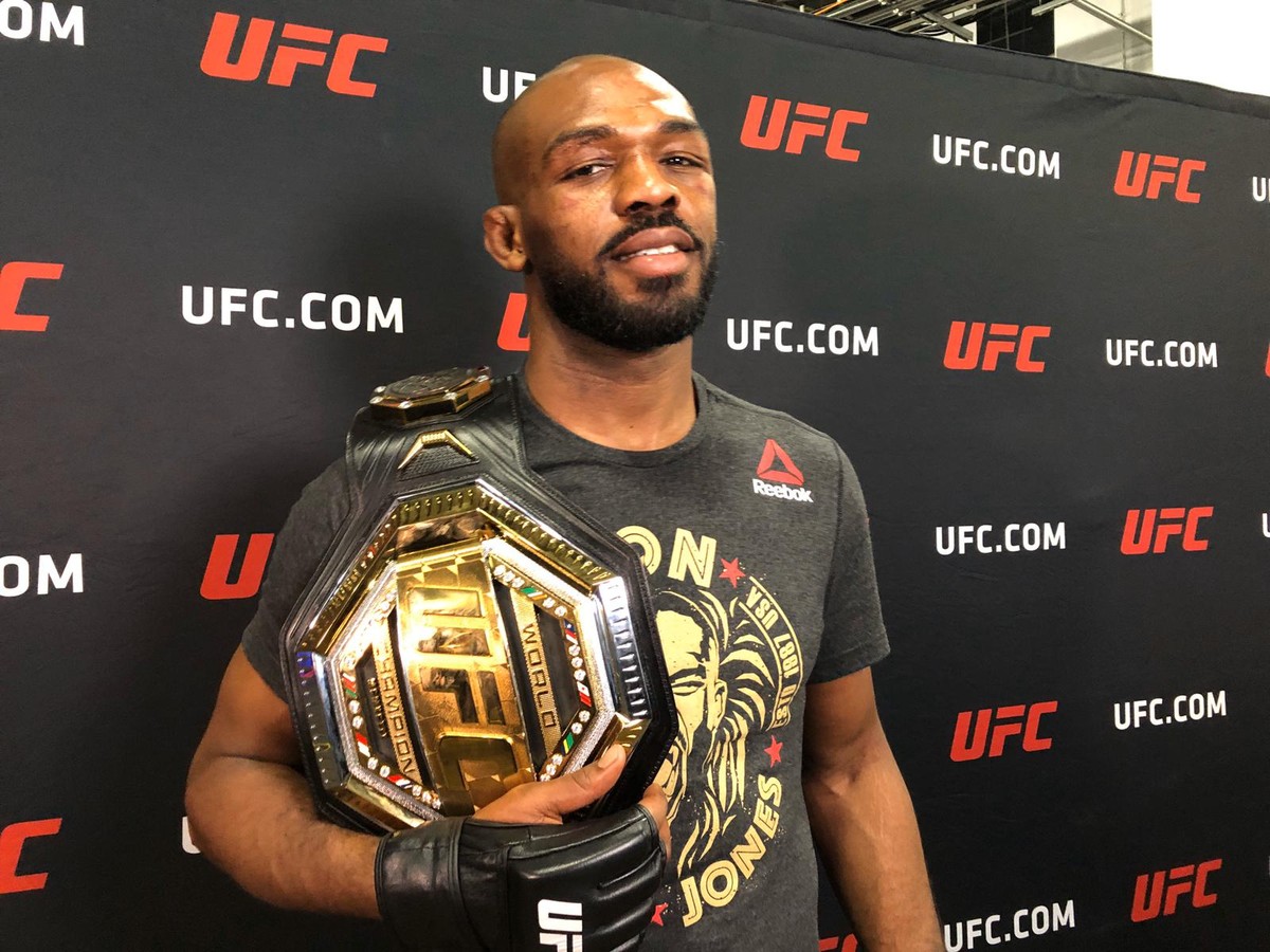 Depois de vitória polêmica, Jon Jones cita "diferença entre um grande ...