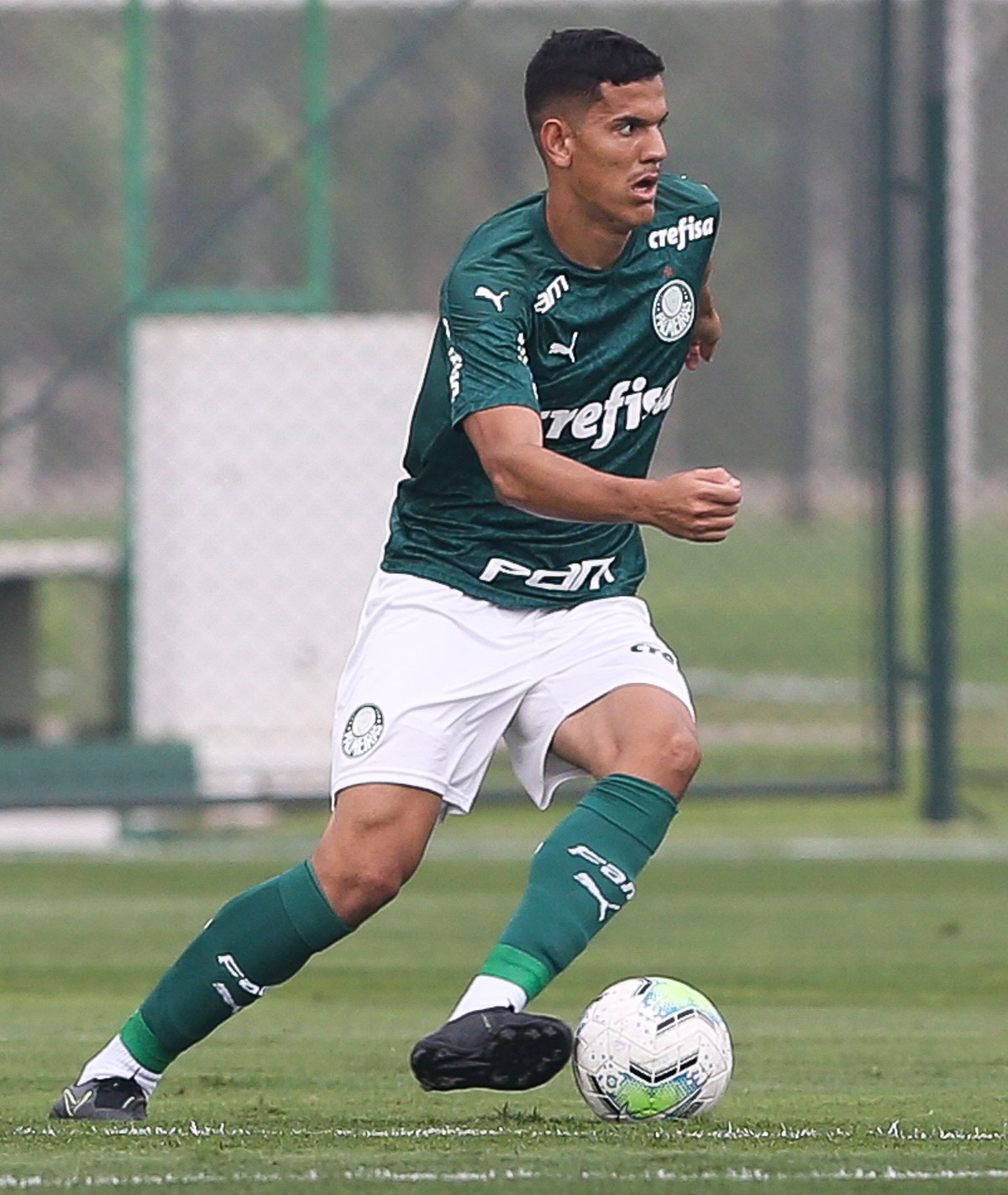 Botafogo-SP confirma Fabão e anuncia chegada de zagueiro da base do ...