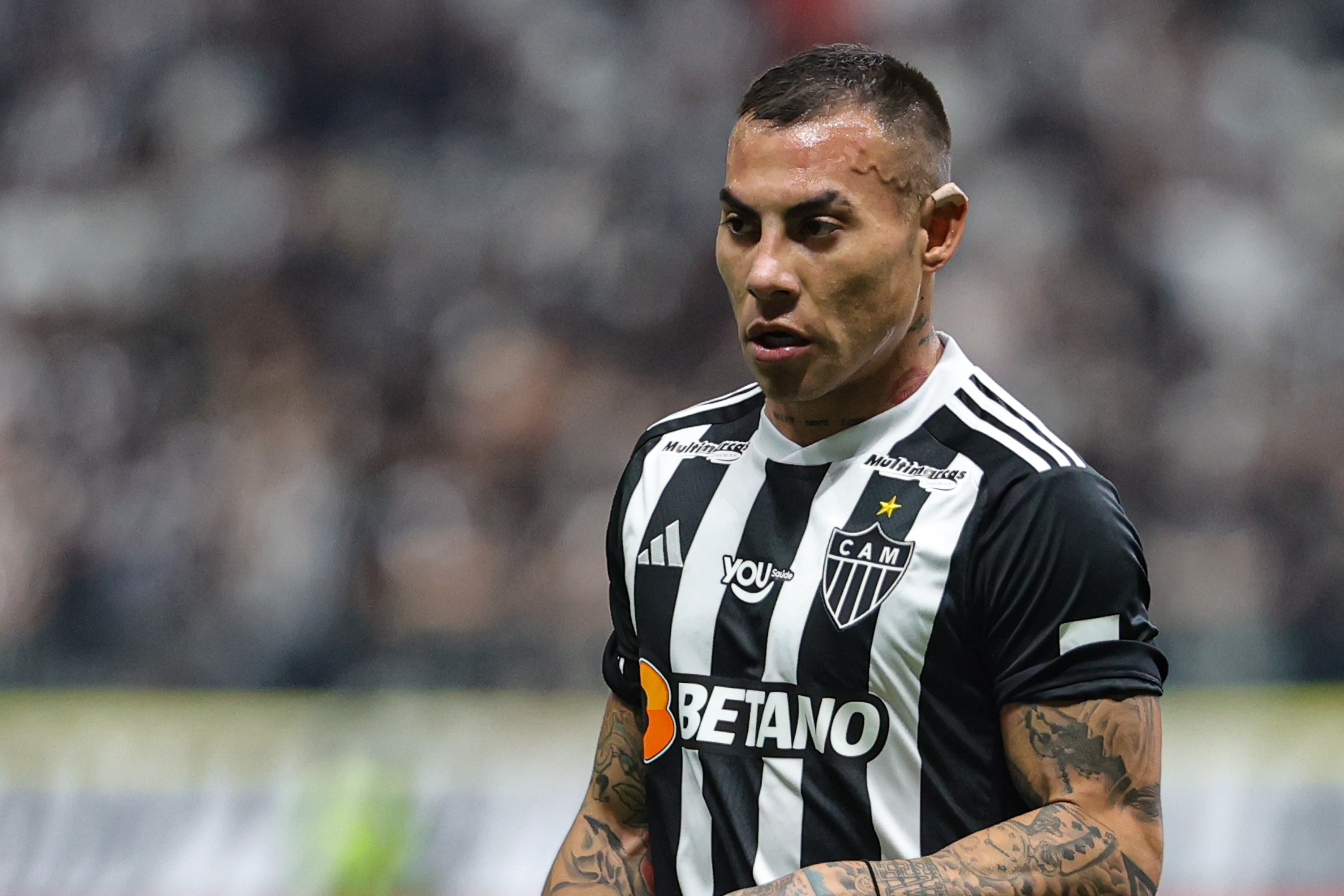 Vitória encaminha acordo e ajusta detalhes para contratar Vargas | Ge