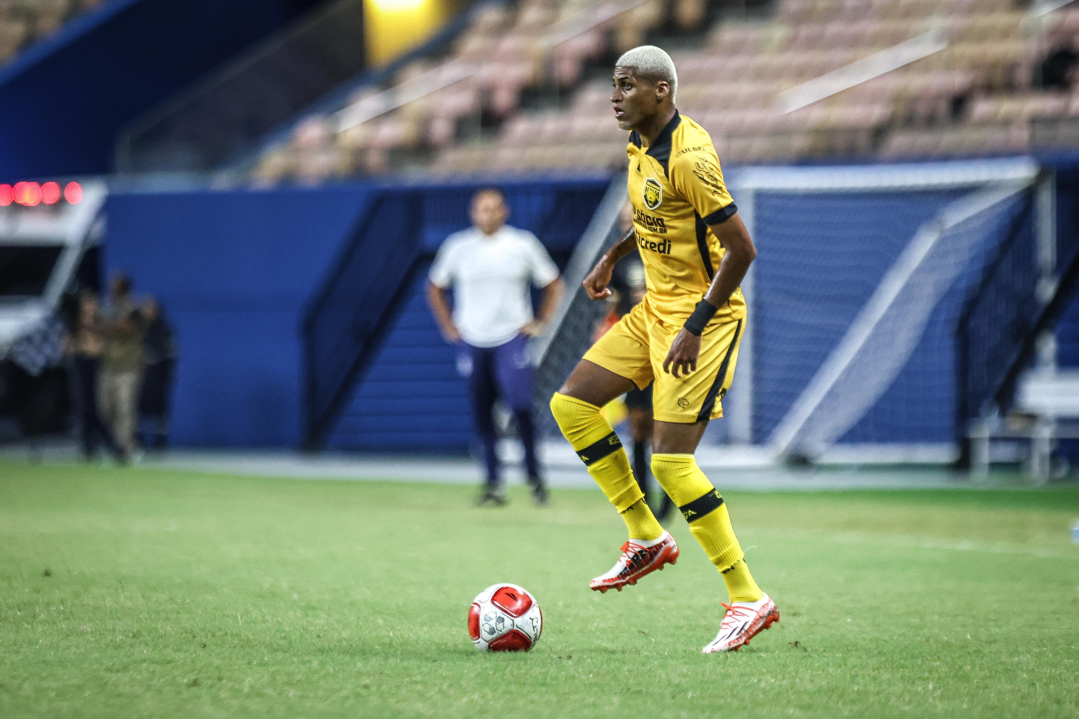 Após nove jogos, Rodrigo Varanda deixa o Amazonas: "Foi uma honra ...