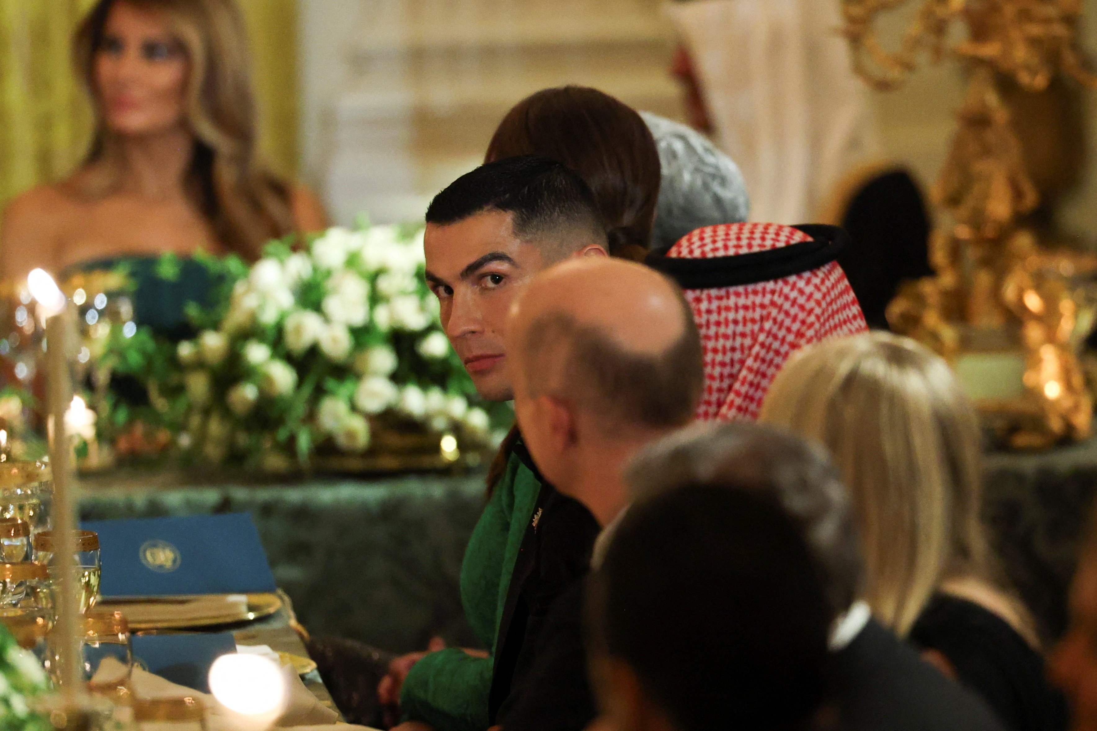 Cristiano Ronaldo é recebido por Donald Trump em jantar na Casa Branca | Ge