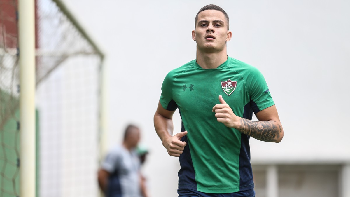 Mascarenhas busca recomeço no Fluminense e vive expectativa de voltar a ...