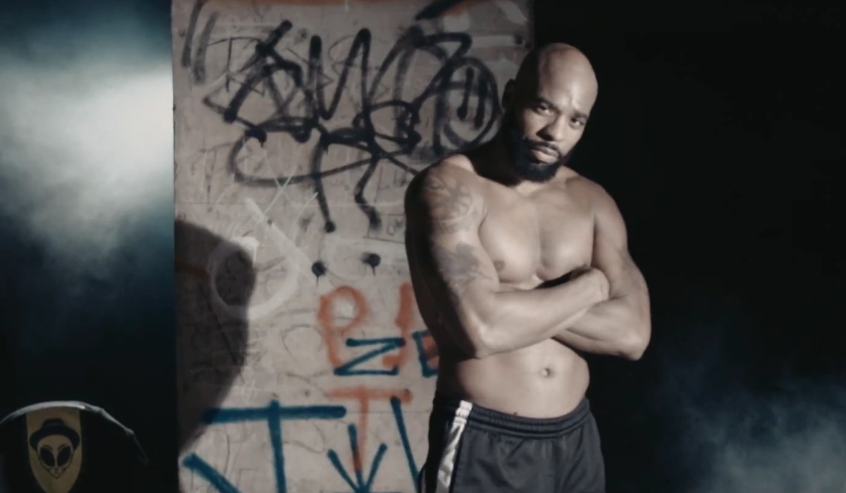 Craque do Bauru, Larry Taylor se lança na música enquanto prepara ...