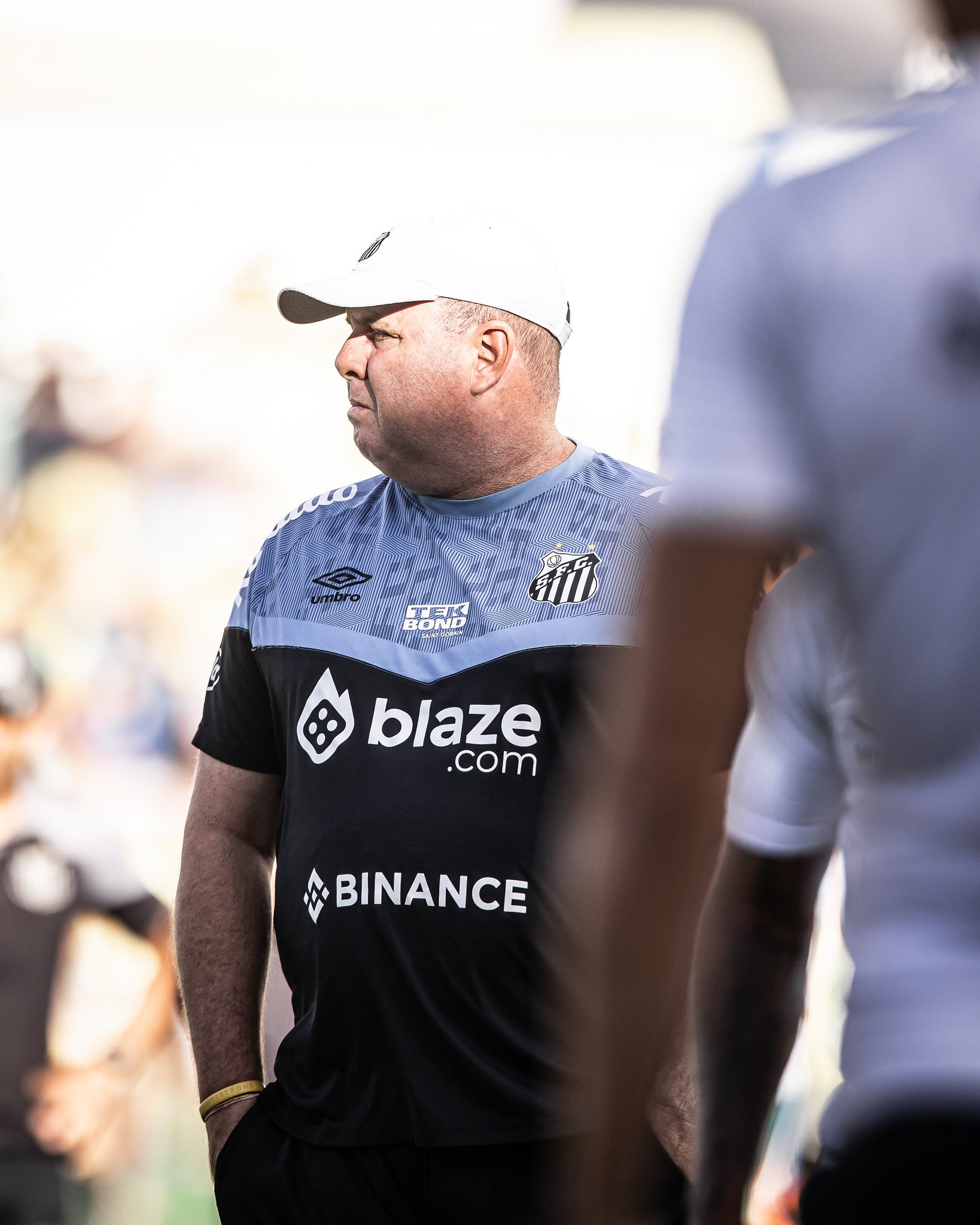 Marcelo Fernandes relembra títulos e luta contra a queda ao se despedir ...