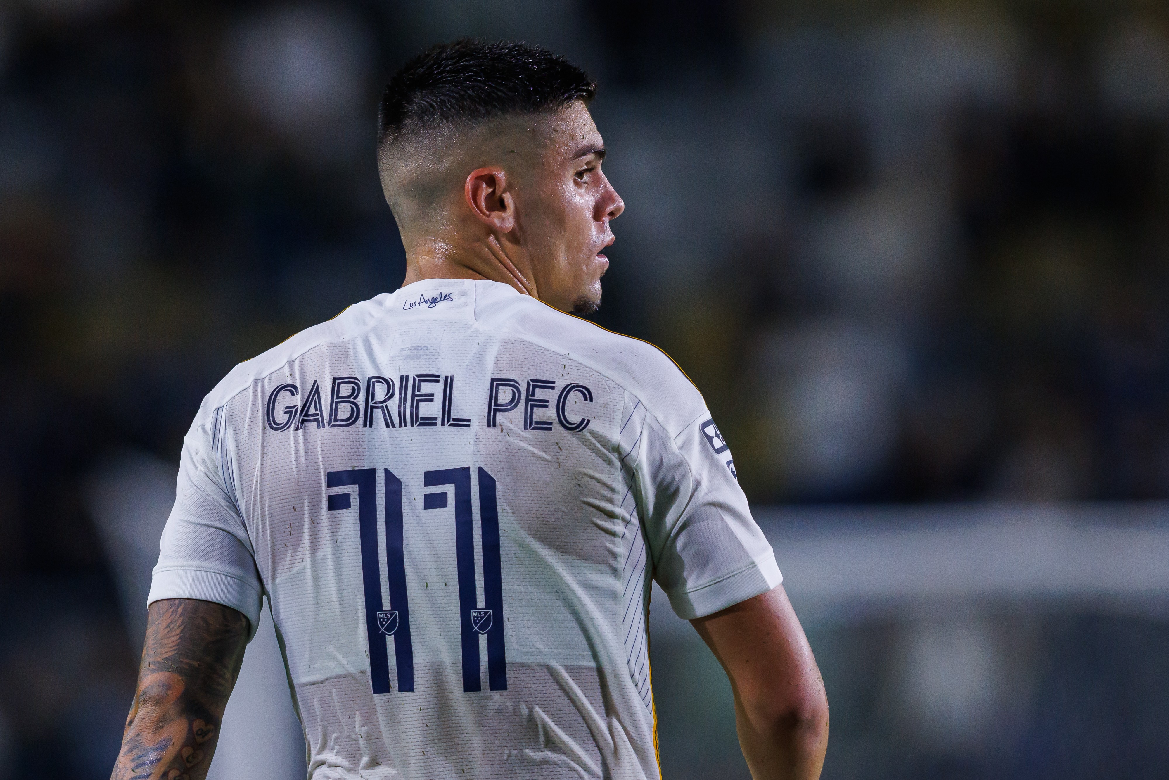 LA Galaxy recusa proposta do Lyon para contratar Gabriel Pec | Ge