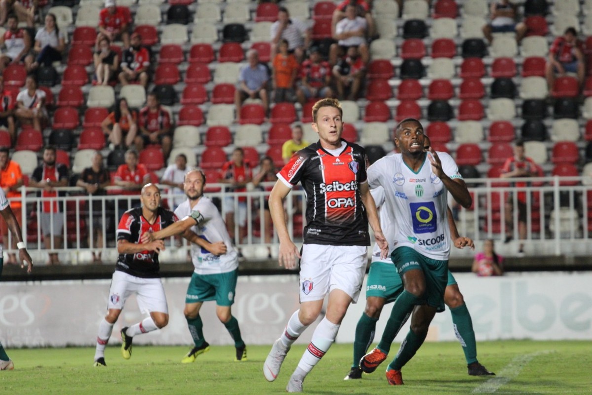 Com novo técnico, JEC usa semana para juntar os cacos | joinville | ge