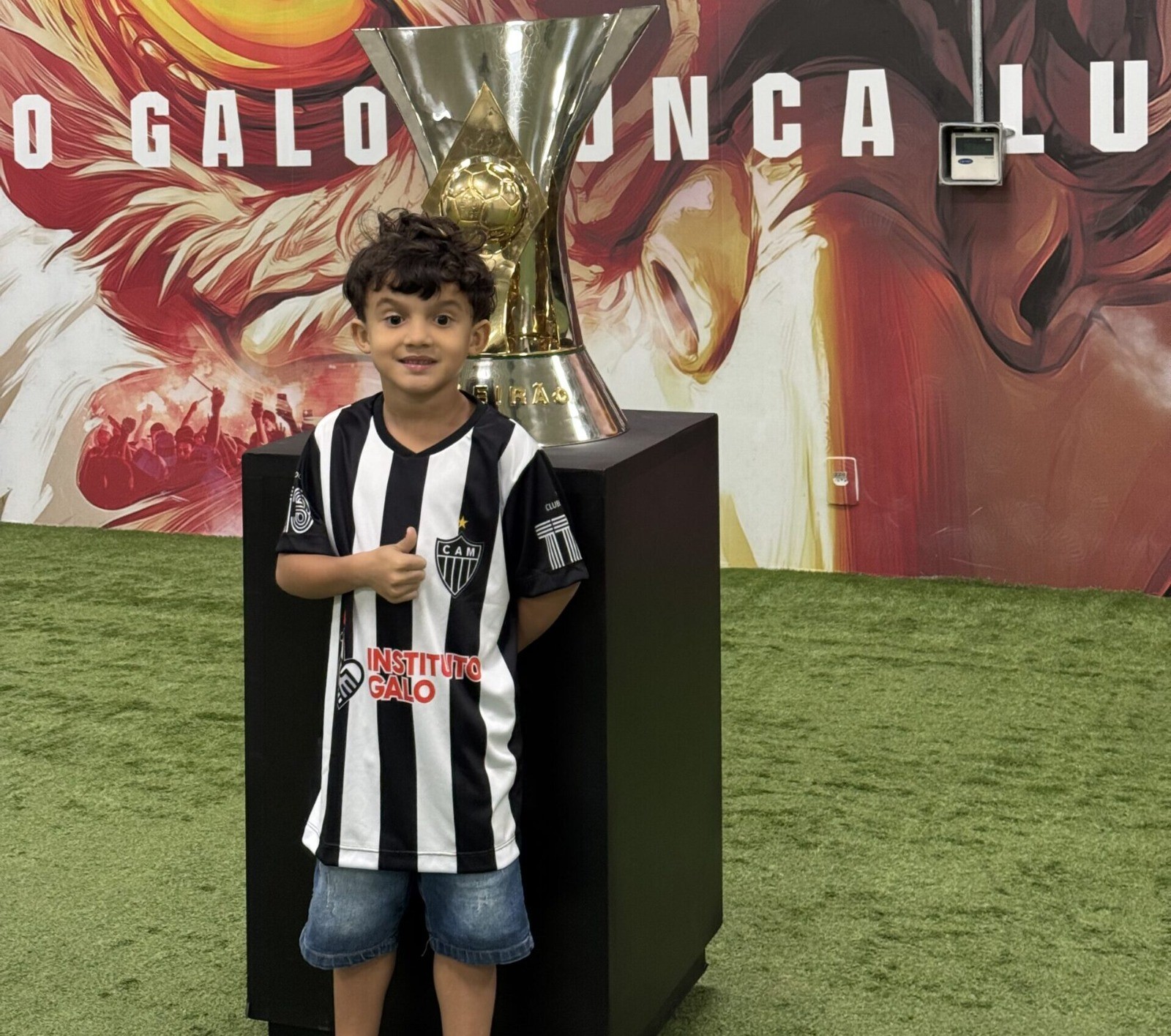 Hulk participa de campanha para arrecadar R$ 17 milhões e ajudar ...