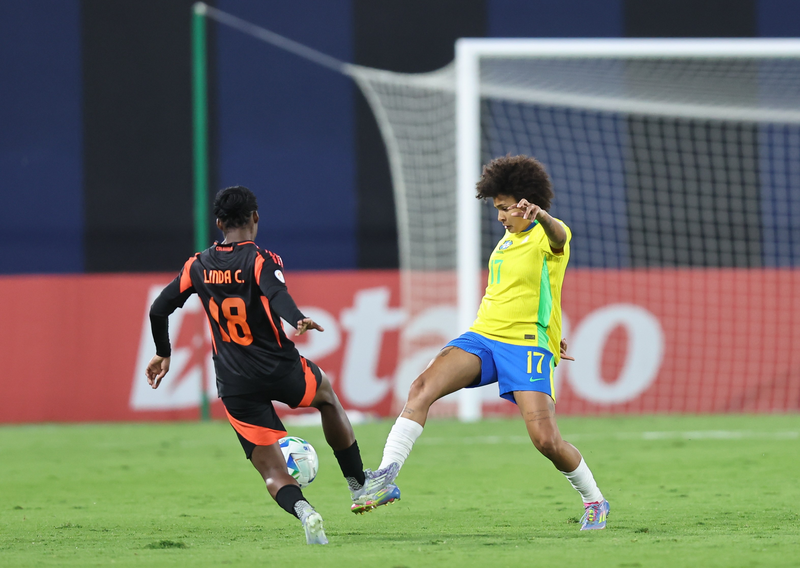 Arthur Elias explica escolha ao manter Yaya após pancada no olho ...